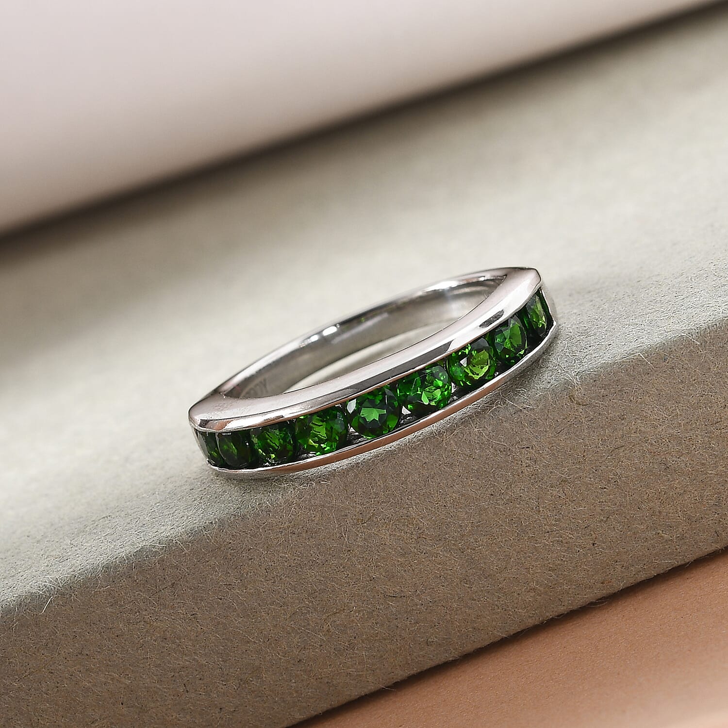 RHAPSODY 950 Platinum AAAA Chrome Diopside (Rnd) Half Eternity Wedding ...