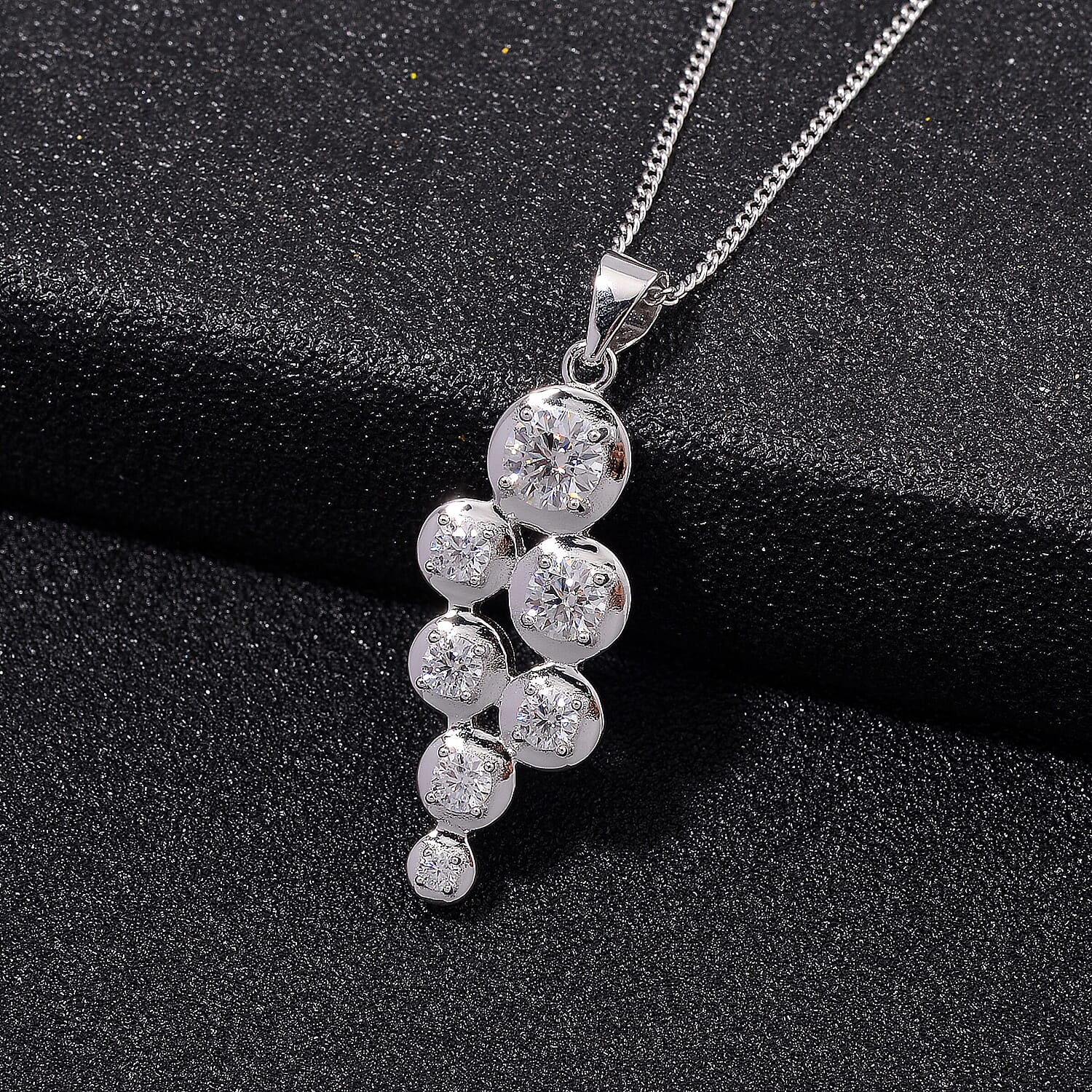 RADIANTA GRA Certified Moissanite D-VVS1 Pendant with Chain (Size - 18 ...