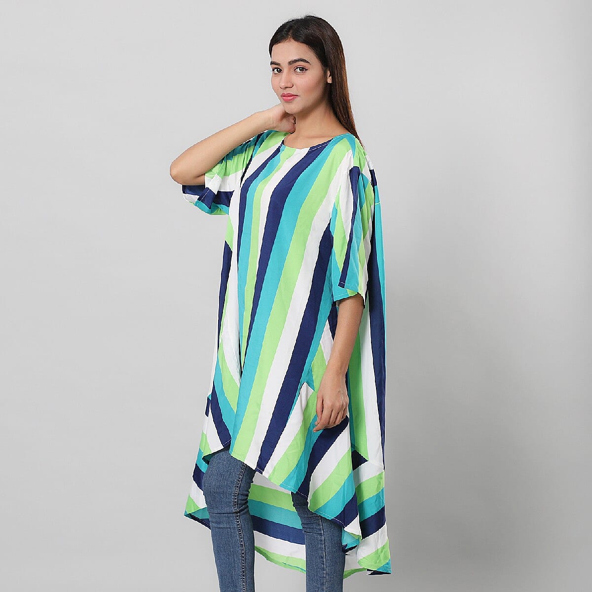 Stylish Dipped Back Printed Top - Green and Multi - 6249243 - TJC