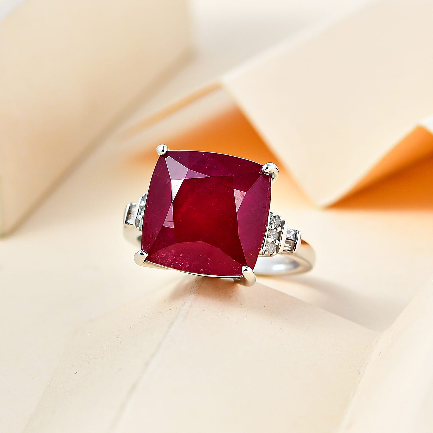 9K White Gold AA African Ruby and Diamond Big Solitaire Ring 11.67 Ct ...