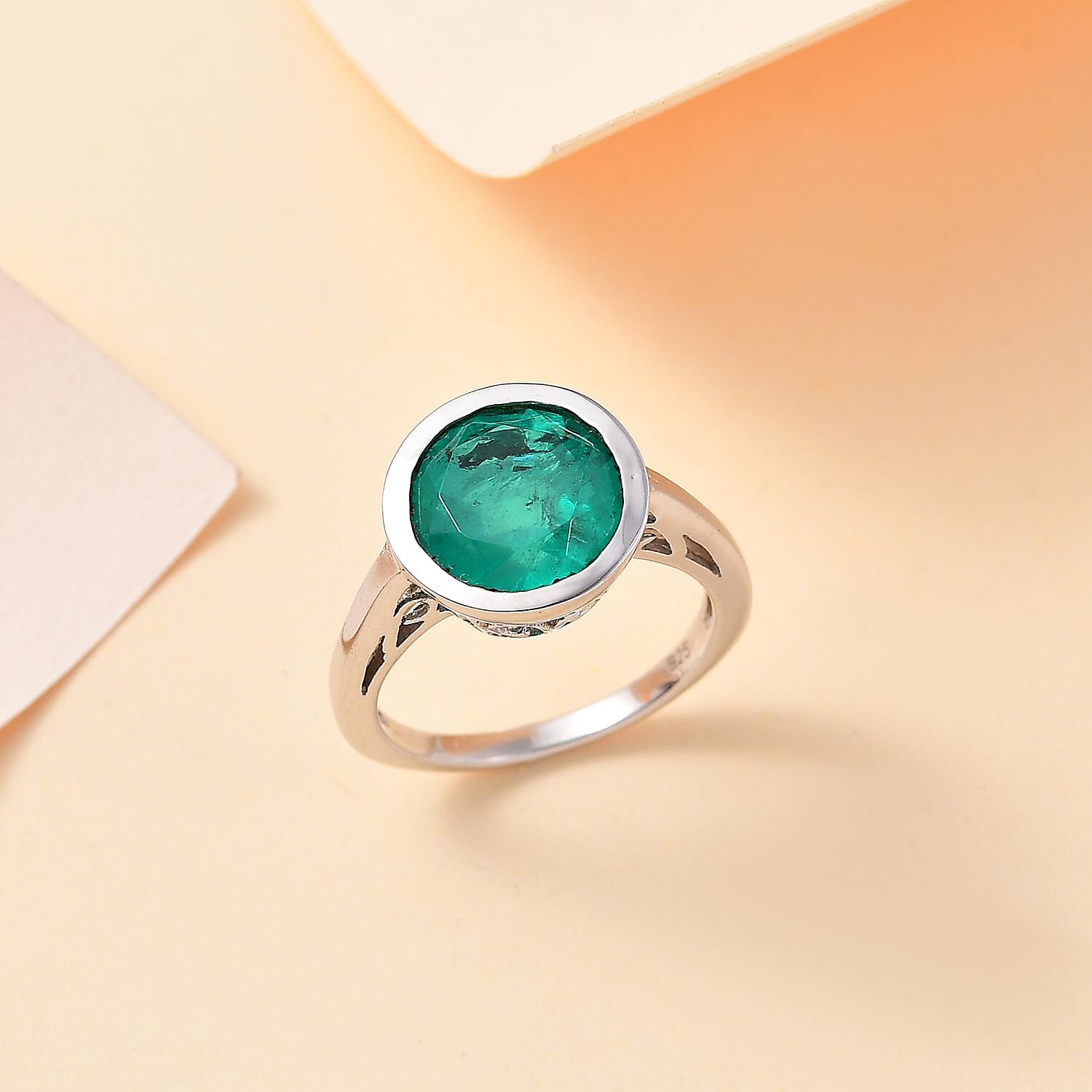 Emeraldine Quartz Solitaire Ring in Platinum Overlay Sterling Silver 4. ...