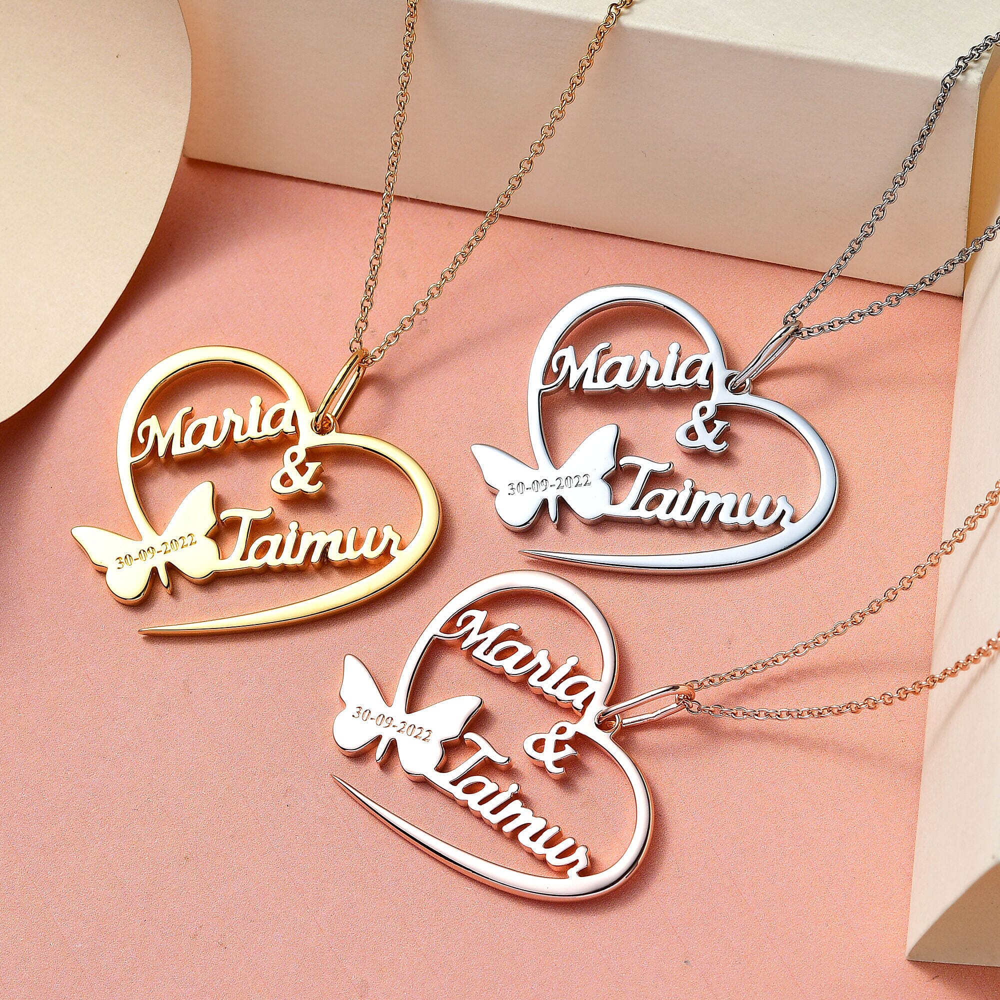 Couple name pendant design store